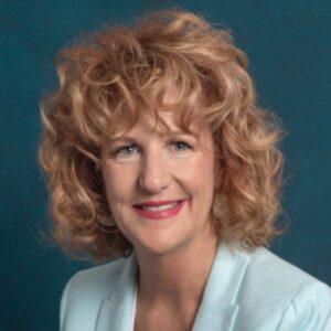 Coaching Leadership: Examples, Characteristics, and Tips